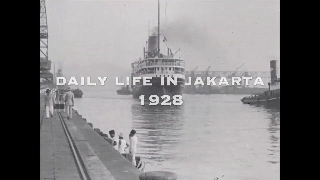 Daily Life in Jakarta 1928 - YouTube