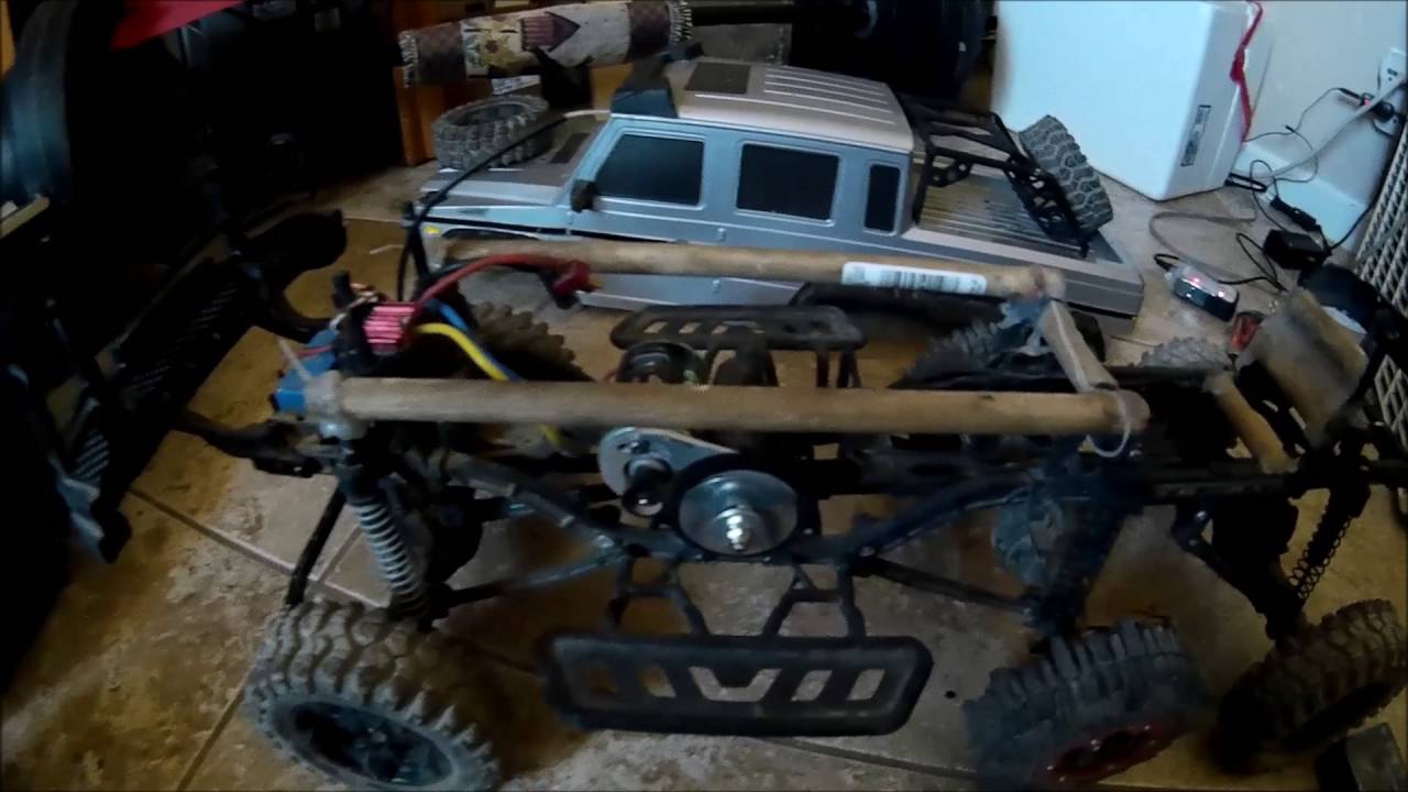 HG 6x6 lifted crawler CAN ROCKCRAWL LIKE A 4x4 - YouTube