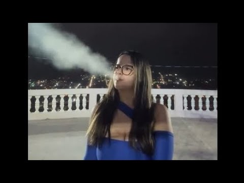 Girls attitude frends home night cigarette smoking lips video status ll 