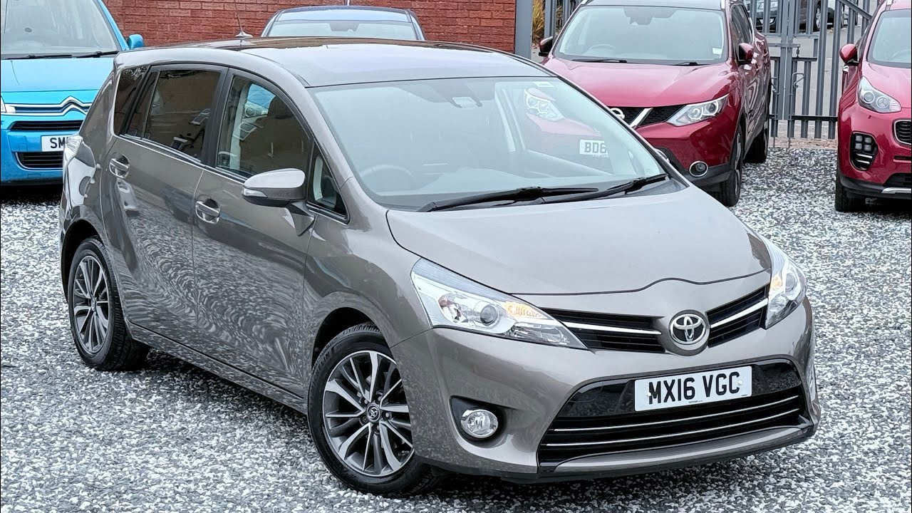 Toyota Verso 1.8 V-Matic Design Multidrive S Euro 6 - YouTube