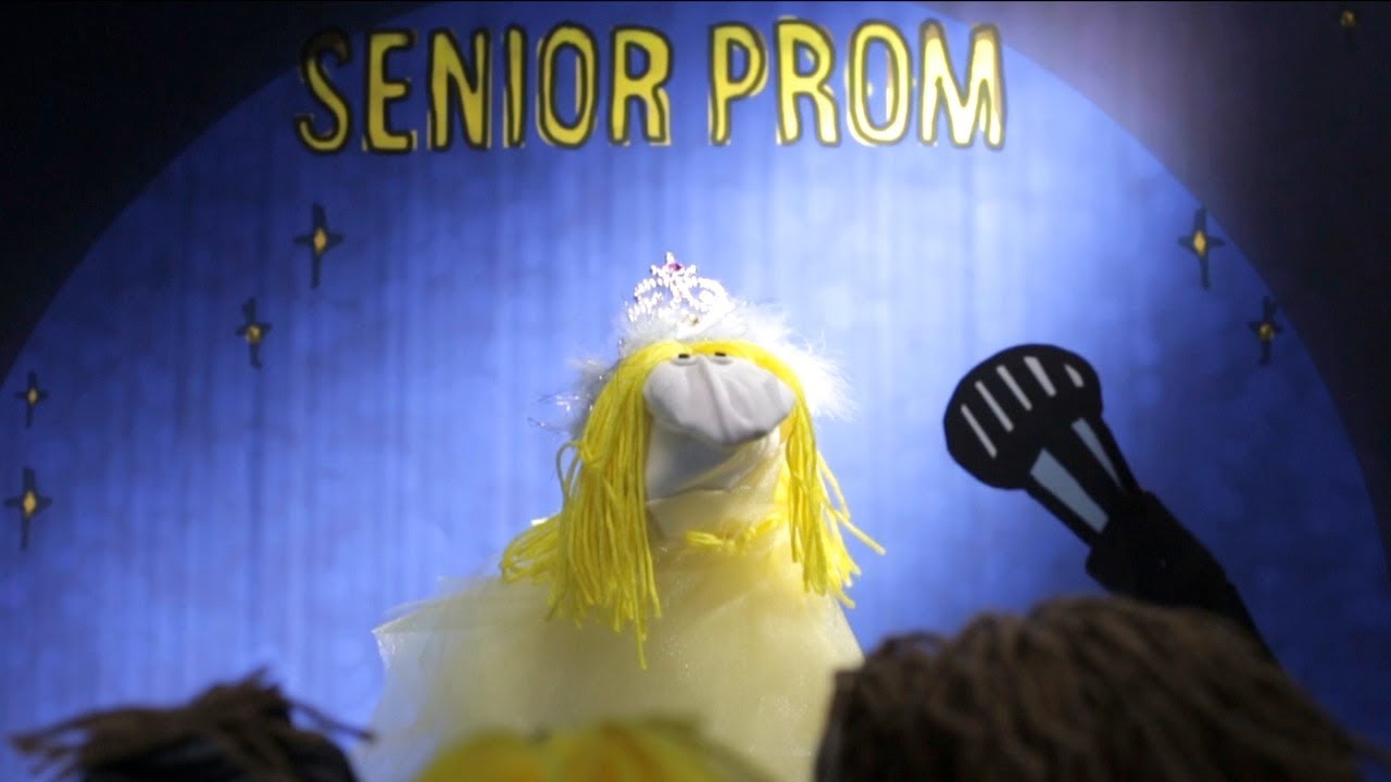 HORROR MOVIE SOCK-A-THON! - YouTube