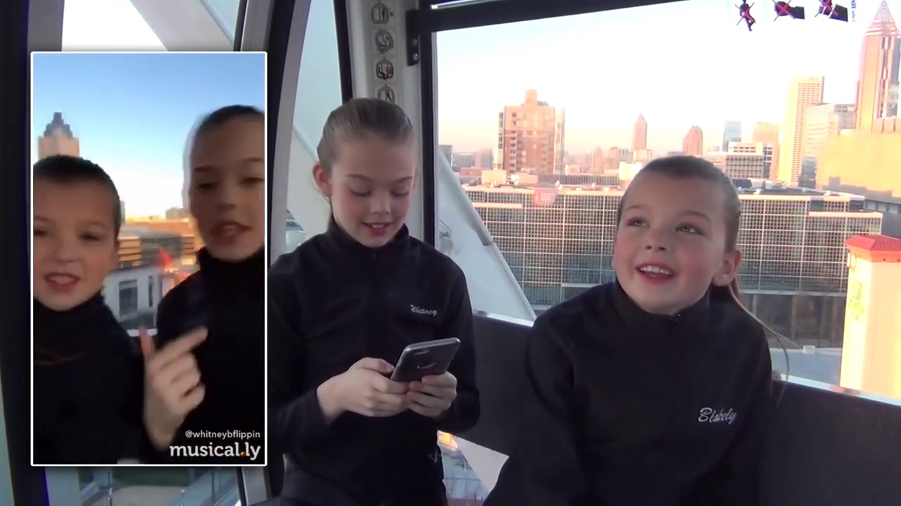 Musical ly on a Ferris Wheel Whitney and Blakely - YouTube