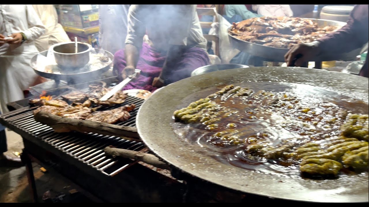 Gaye Sadiq Champ House Multan | Khaye Mutton Kabab & Chicken Piece ...