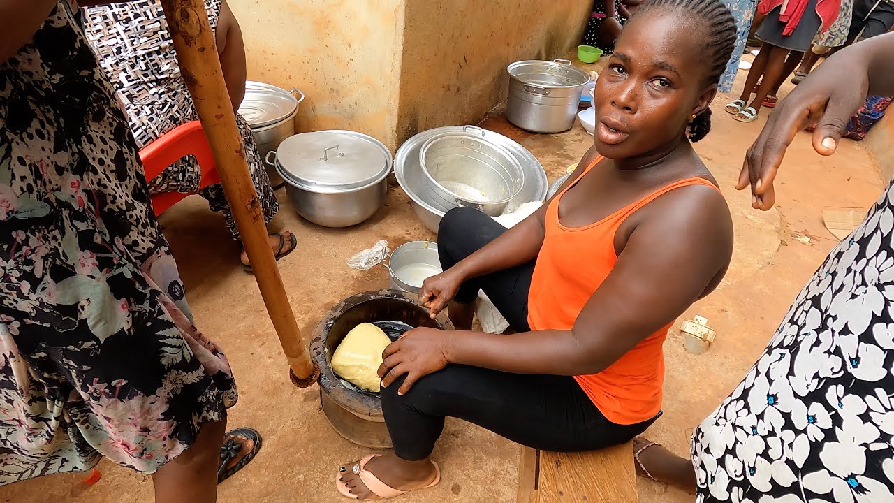 AUTHENTIC VILLAGE FUFU , We try FUFU and GOAT LIGHT SOUP in Ghana,West ...