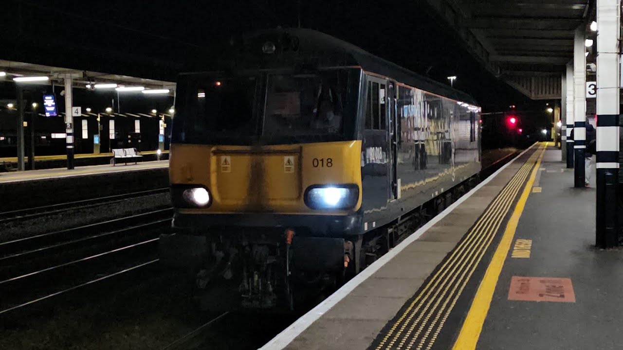 Caledonian Sleeper 92018 At Doncaster From Craigentinny T.&R.S.M.D To ...
