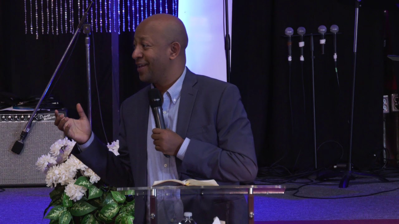 Dr. Mihret Debebe - እልከኛው ዮናስ - YouTube