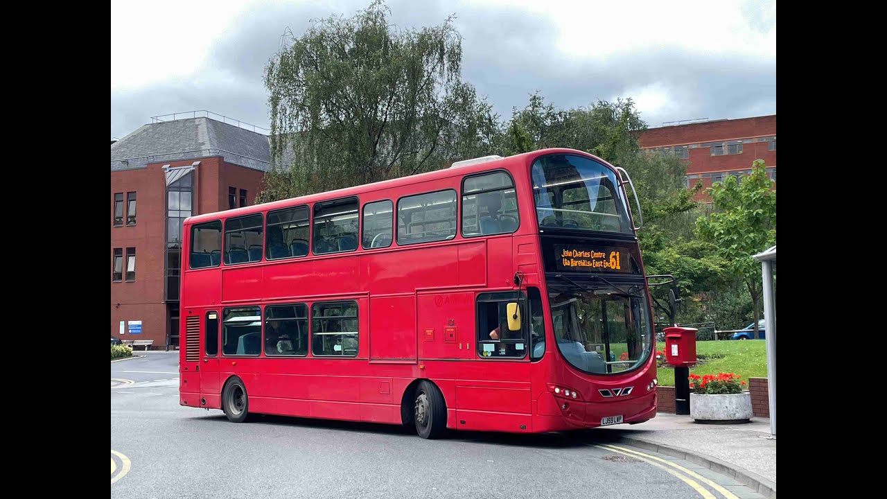 Yorkshire Buses LJ59LWP on a service 61 to Beeston - YouTube