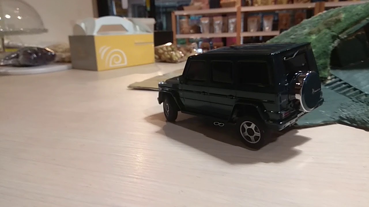 Mercedes benz g55 kyosho mini z overland part 2 - YouTube