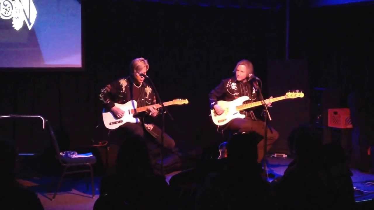 Gunner and Matthew Nelson singing their dad's hit "Garden Party" in ...