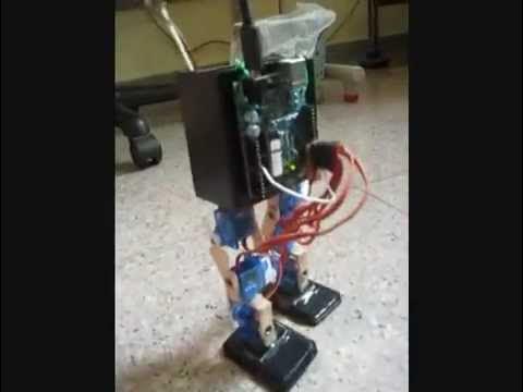 Arduino robot - YouTube