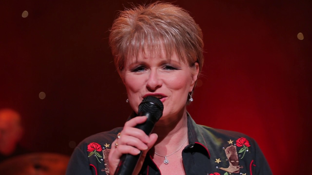 Robyn Taylor Stop my heart - YouTube