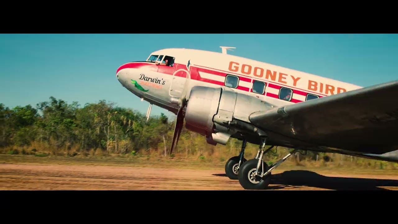 DC3 'Gooney Bird' - YouTube