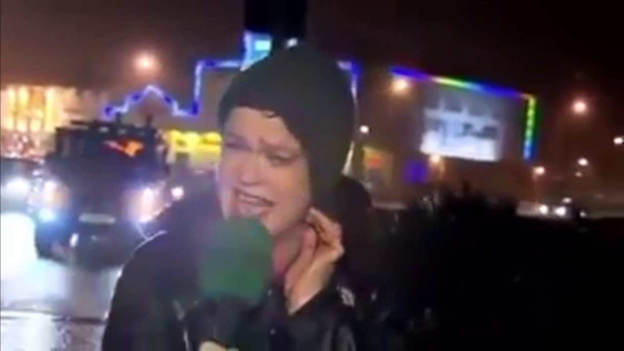 News Reporter Gets Hit By Stop Sign - YouTube