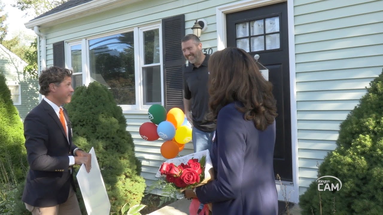 PCH Prize Patrol Surprises Abington Resident - YouTube