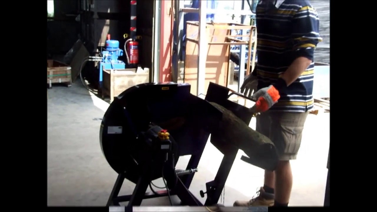 Circular Log Saw - YouTube