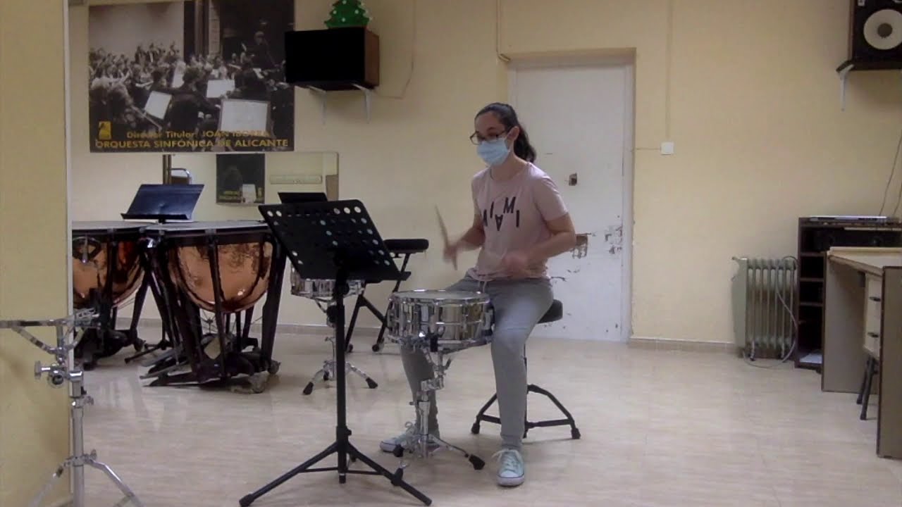 Etude 19 - Advanced snare drum studies - M. Peters - YouTube