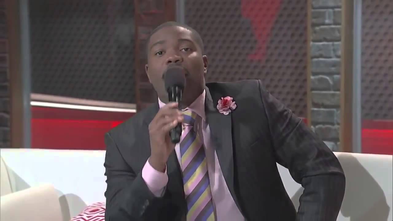 Brian Carn Quick PRAISE BREAK on Brian Carn Live! - YouTube