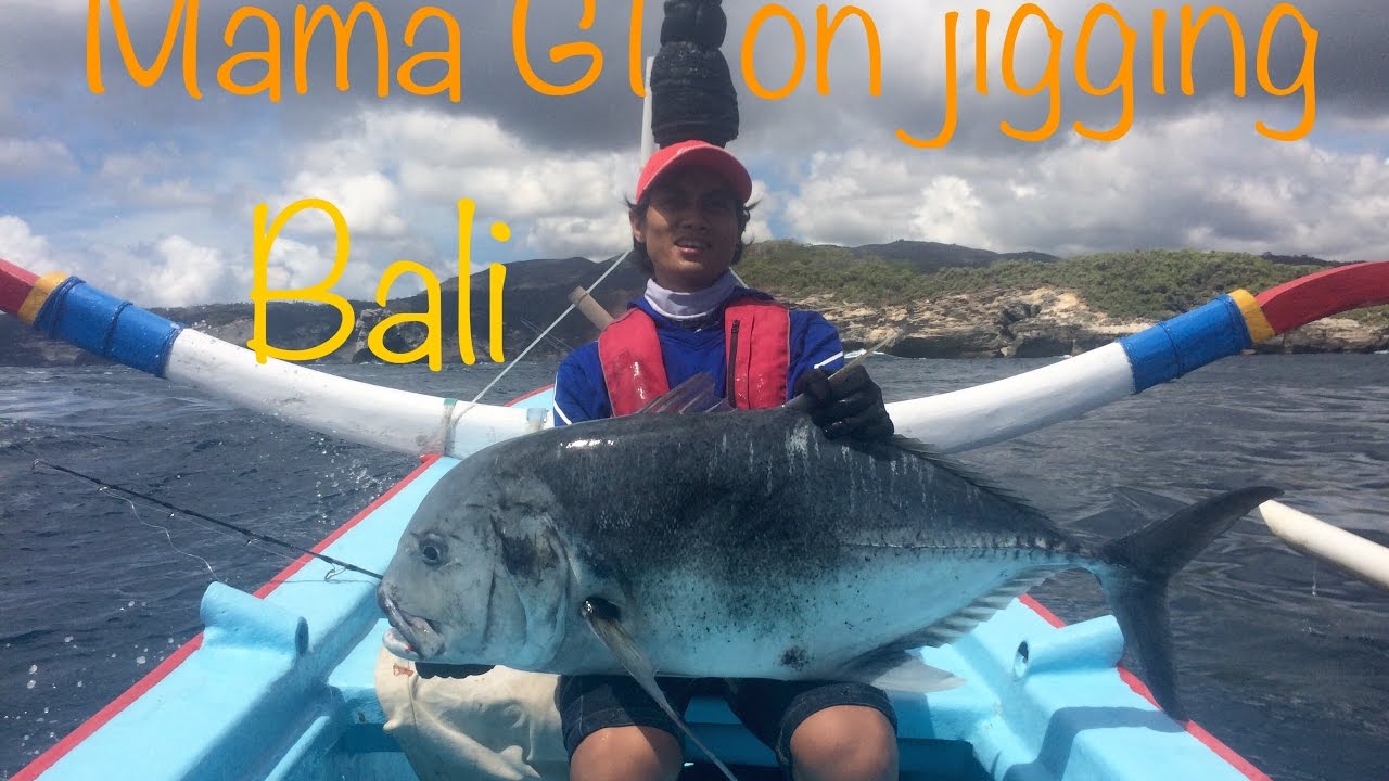 Strike GT on Medium Jigging Tackle / GT FISHING BALI - YouTube