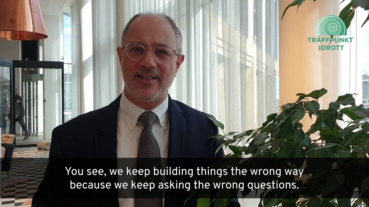 Sportarkitekten Mike Lawless föreläser på Träffpunkt Idrott - YouTube