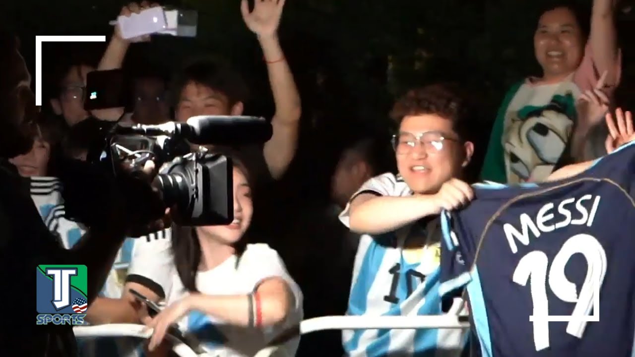 WATCH: Hundreds of ENTHUSIASTIC fans FLOCK outside Lionel Messi’s hotel ...