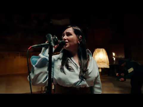 Catalina Cara - CIRCLES (Acoustic)