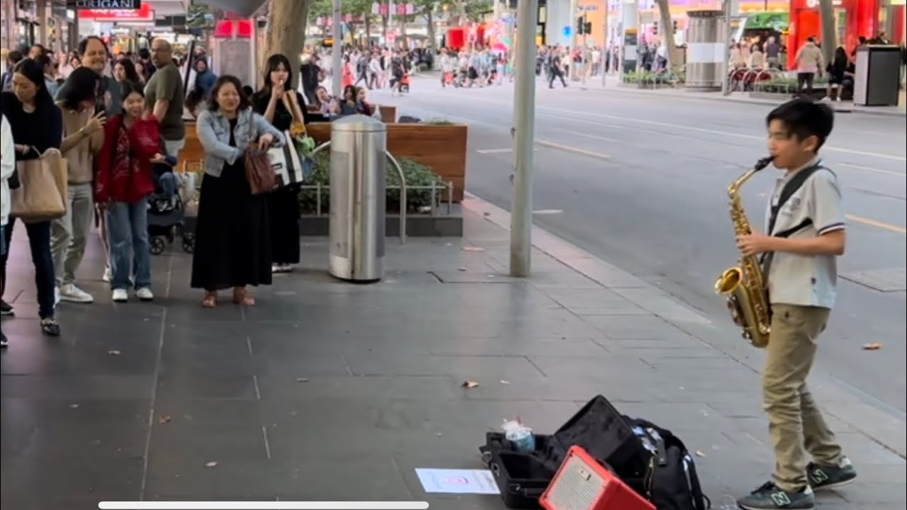 Queen - Don’t stop me now - YouTube