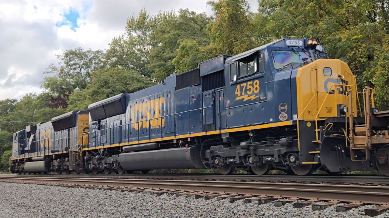 Two Flared CSX SD70AC's #4710 & 4758 leading Intermodal I009 in Madison OH in Oct 2024 - YouTube