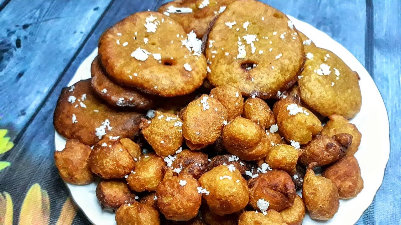 তালের বড়া ও তালের তেলের পিঠা সাথে তালের রস বের করার সহজ পদ্ধতি।Tal ...