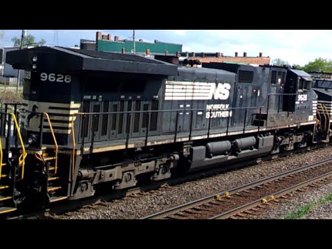 NS Thoroughbred Dash 9 on a Long Intermodal Train - YouTube