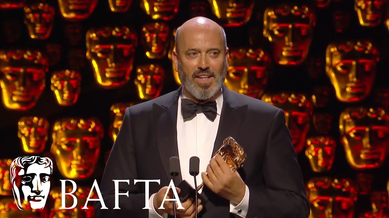 Phantom Thread wins Costume Design | EE BAFTA Film Awards 2018 - YouTube