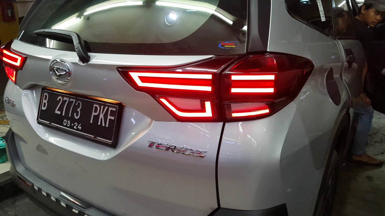 Stoplamp All New Rush Terios custom Sein Sequential - YouTube