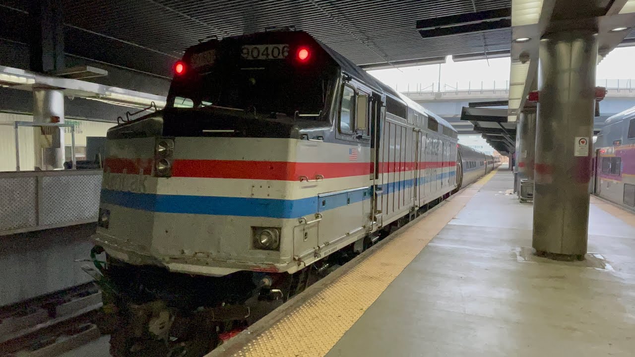 Amtrak and MBTA Commuter Rail at Boston North Station - YouTube