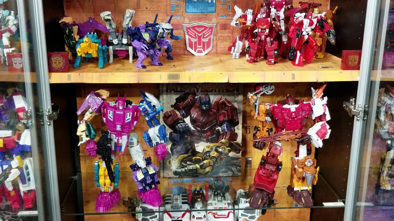 Transformers Collection Display using IKEA Billy cases - YouTube