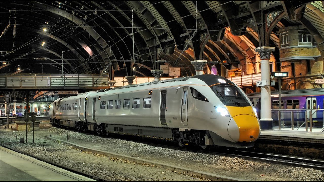 Hitachi Class 800 - 800001 & 800004 | York (22/06/2016) - YouTube