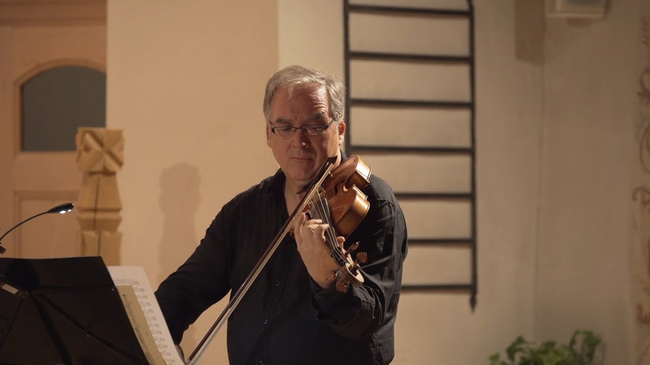 Matthew Hunter on playing a Viola by Stradivari - YouTube