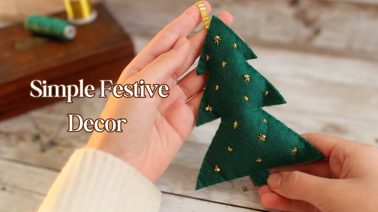 Make these simple but adorable felt Christmas trees (FREE pattern ...