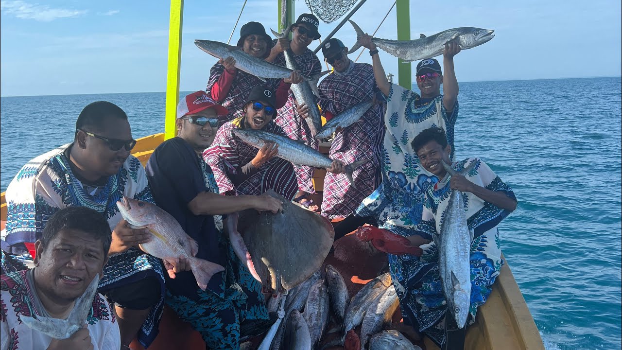 TRIP MEMANCING PULAU AUR (PART 1) - YouTube