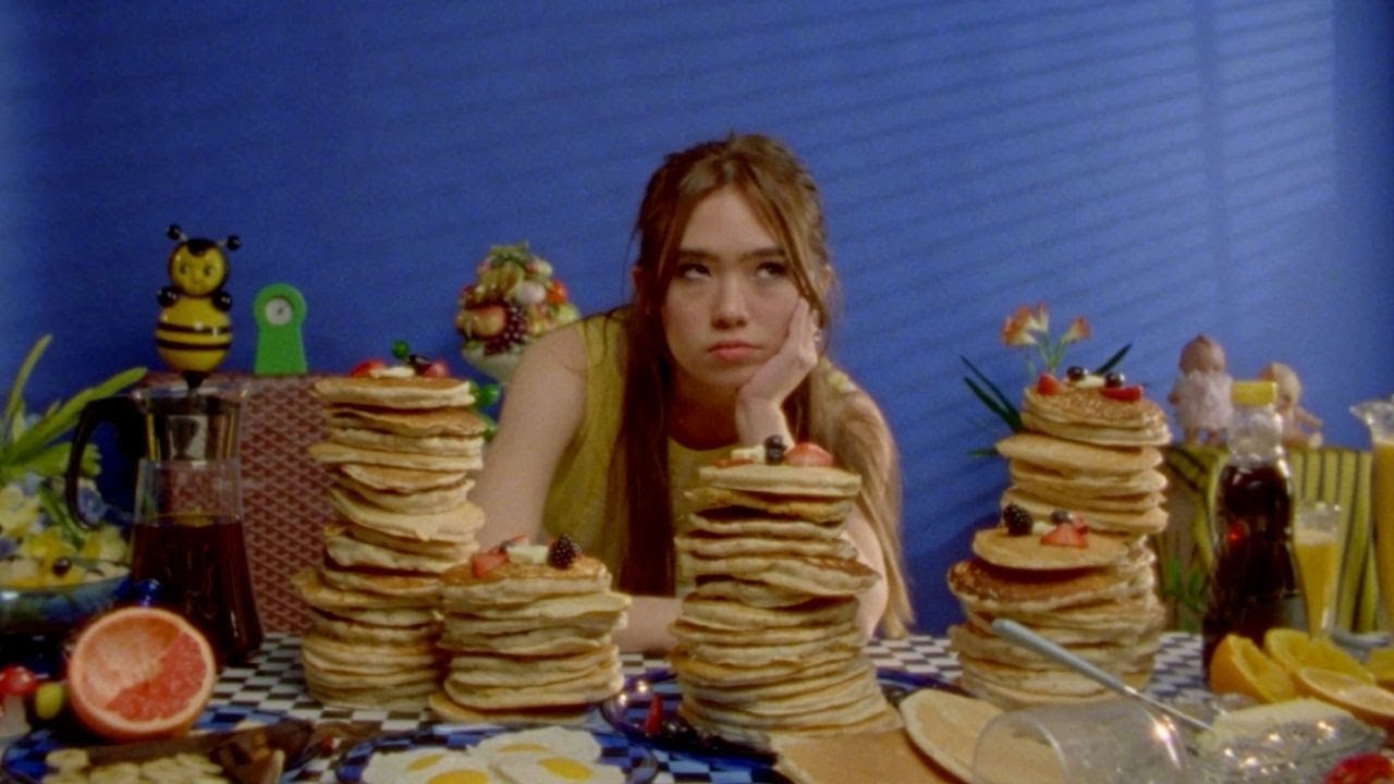 Chloe Berry - Breakfast (Official Video) - YouTube