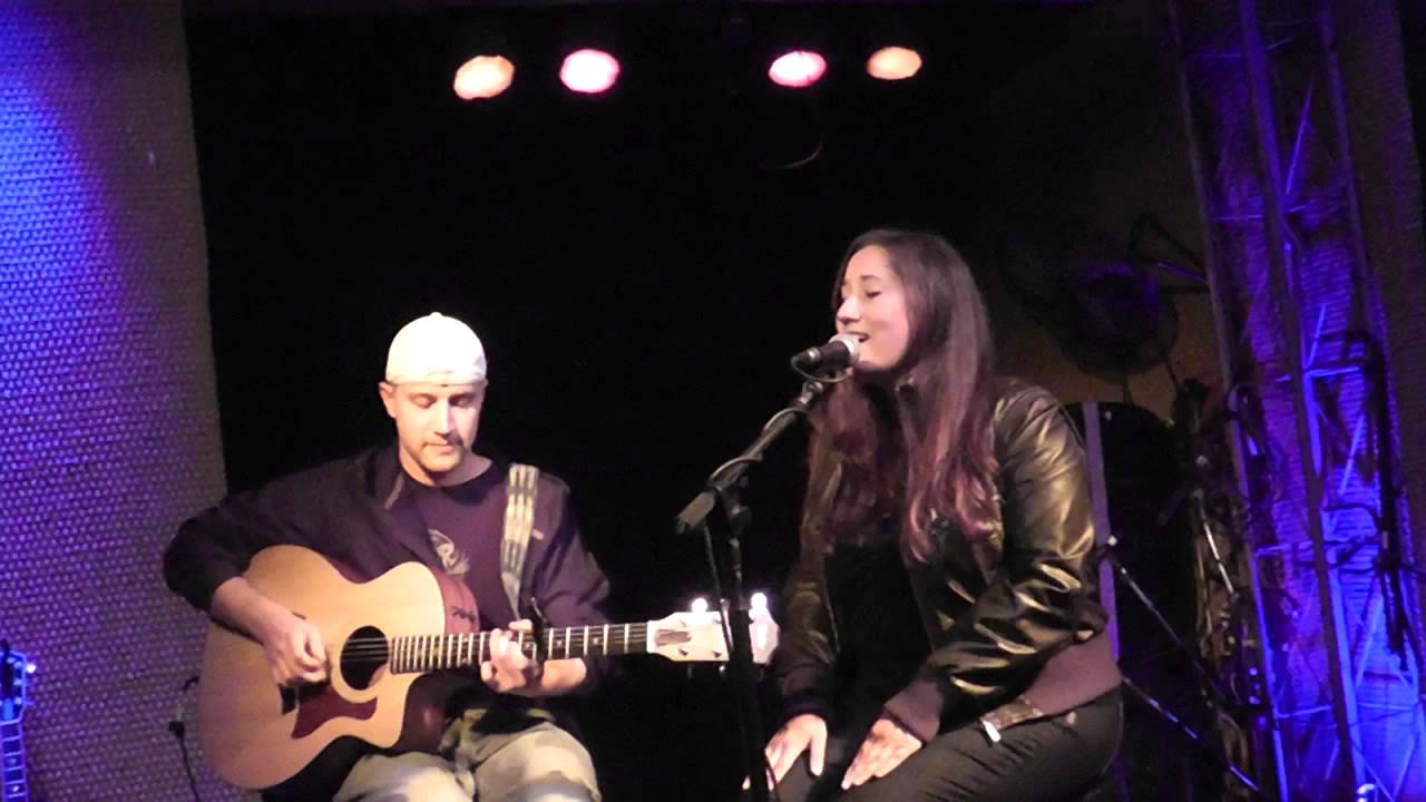 Dana Henry "Stay" at 710 Beach Club - YouTube