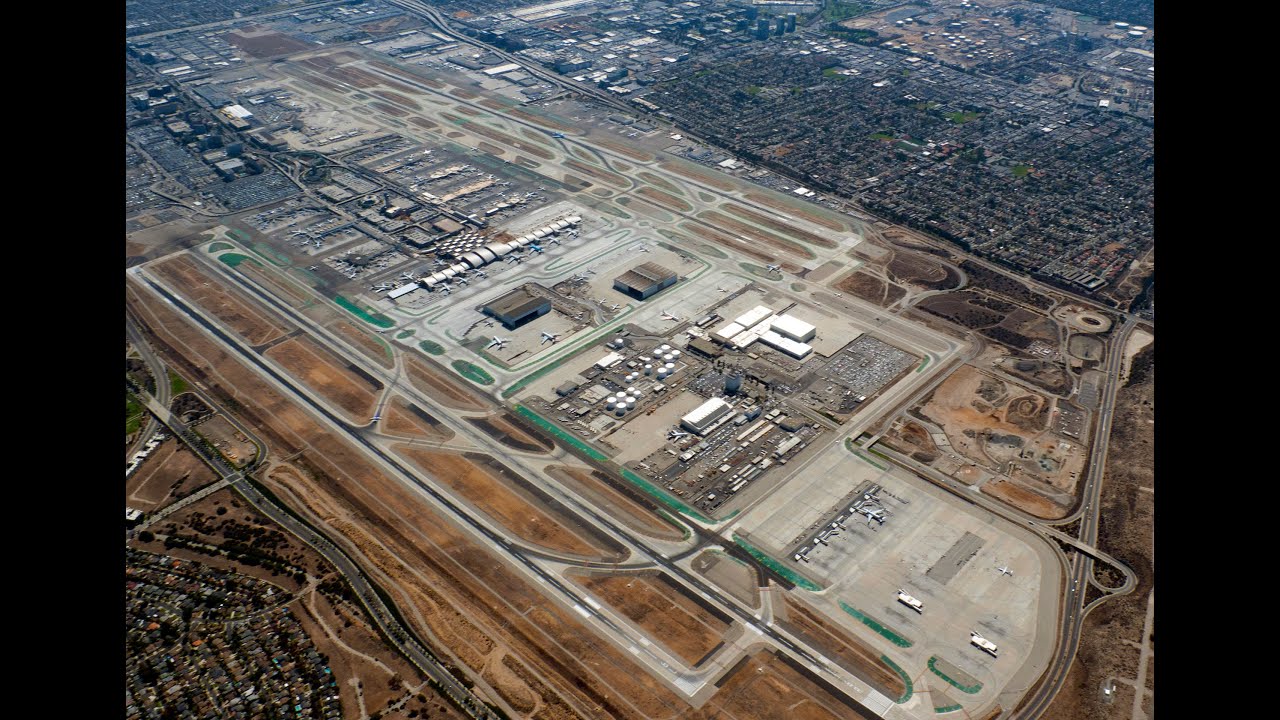 Los Angeles International Airport Traffic Controller | Tower 3D Pro - YouTube