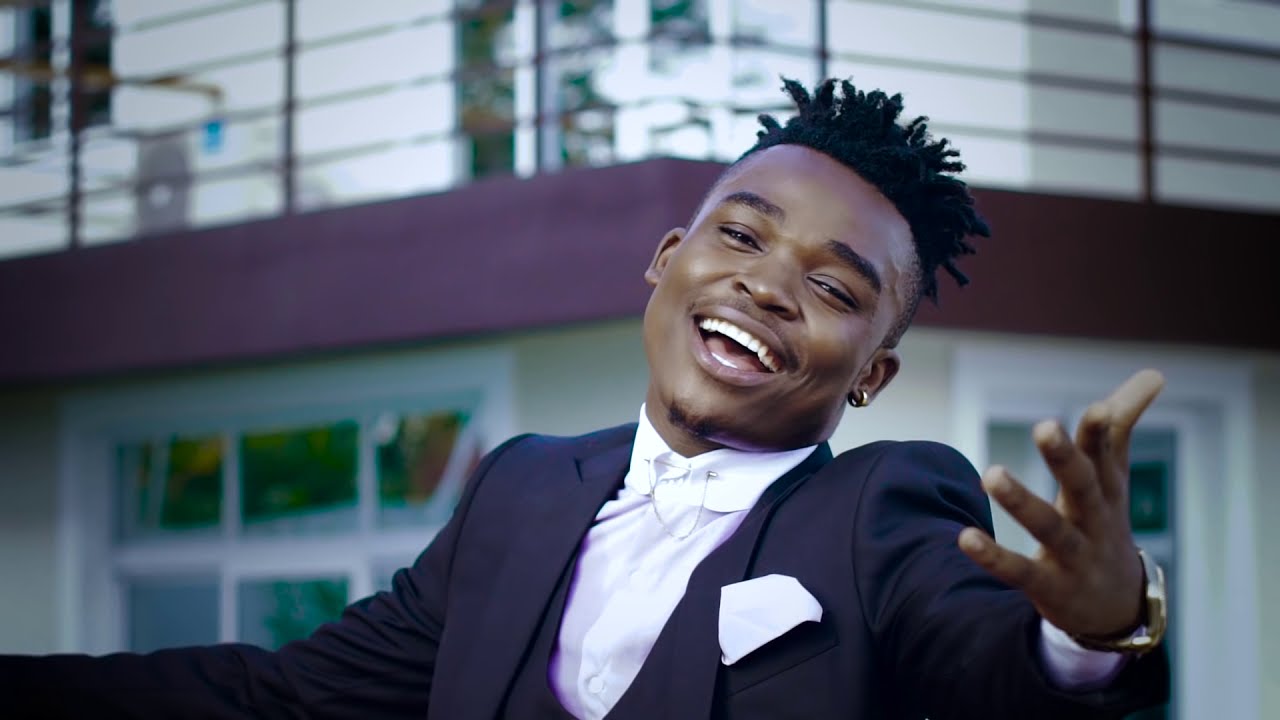 Aslay feat Khadija Kopa - UJsiitie Doa (Official Video) - YouTube