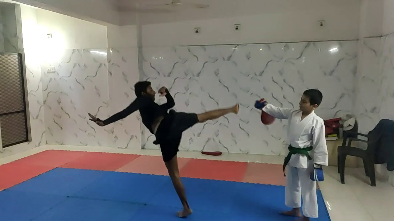 360 kick slow motion - YouTube