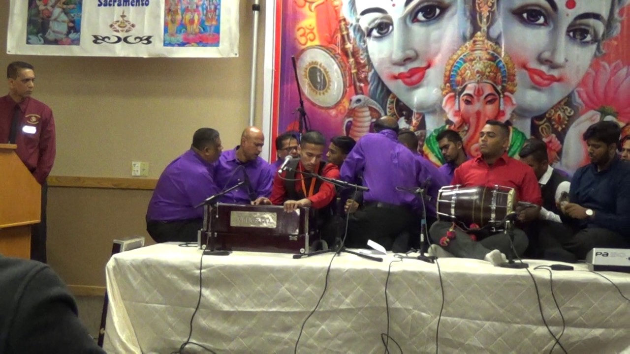 Amitesh Chandra - Teri Galliyah Ho Rama Kirtan - YouTube