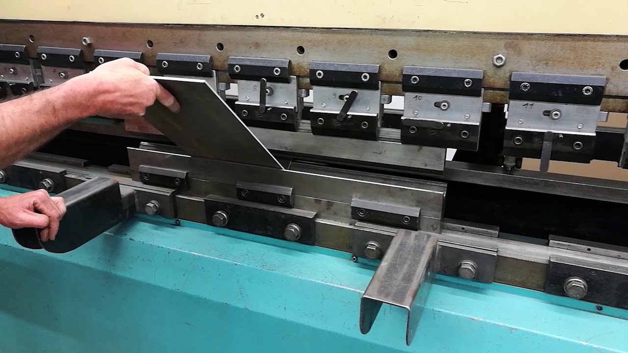 PROMECAM RG-103 Bending Machine (1982) - YouTube