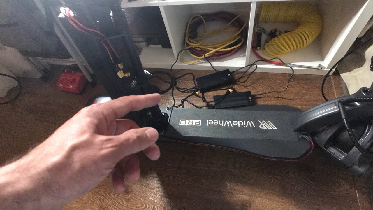 Mercane Wide Wheel Pro - Duel Batteries - Duel Chargers (Twice The ...