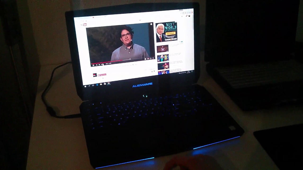 Dell Alienware 17 R3 Sound speaker problem buzzing rattling - YouTube