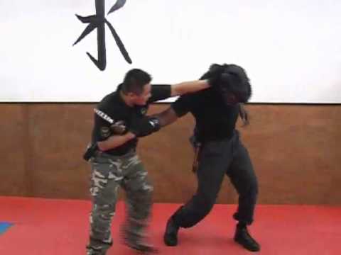 Silat Suffian Krav Maga 19 Essential Knife Disarm. - YouTube