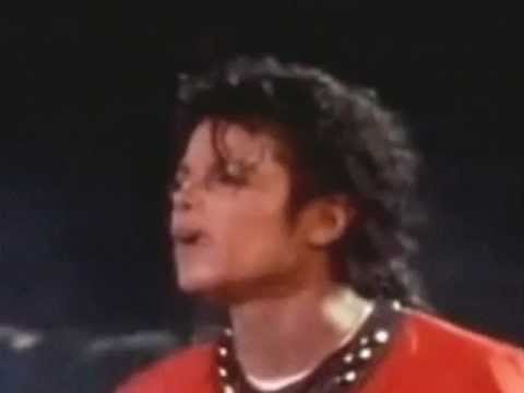 MIKEGASM.SeX moment On Stage!! ;) (MUST SEE) ! - YouTube