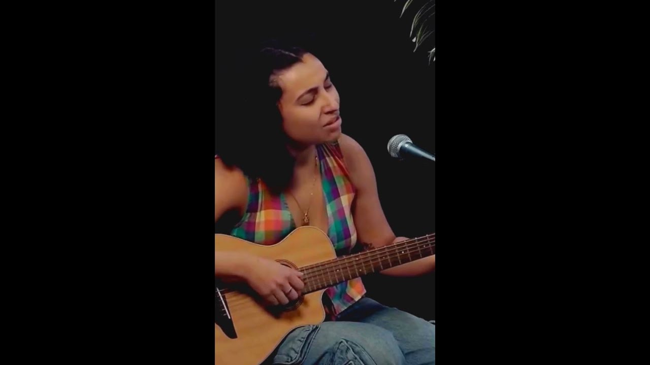 Artist Highlight Reel: Zoe - "Butterflies" - YouTube