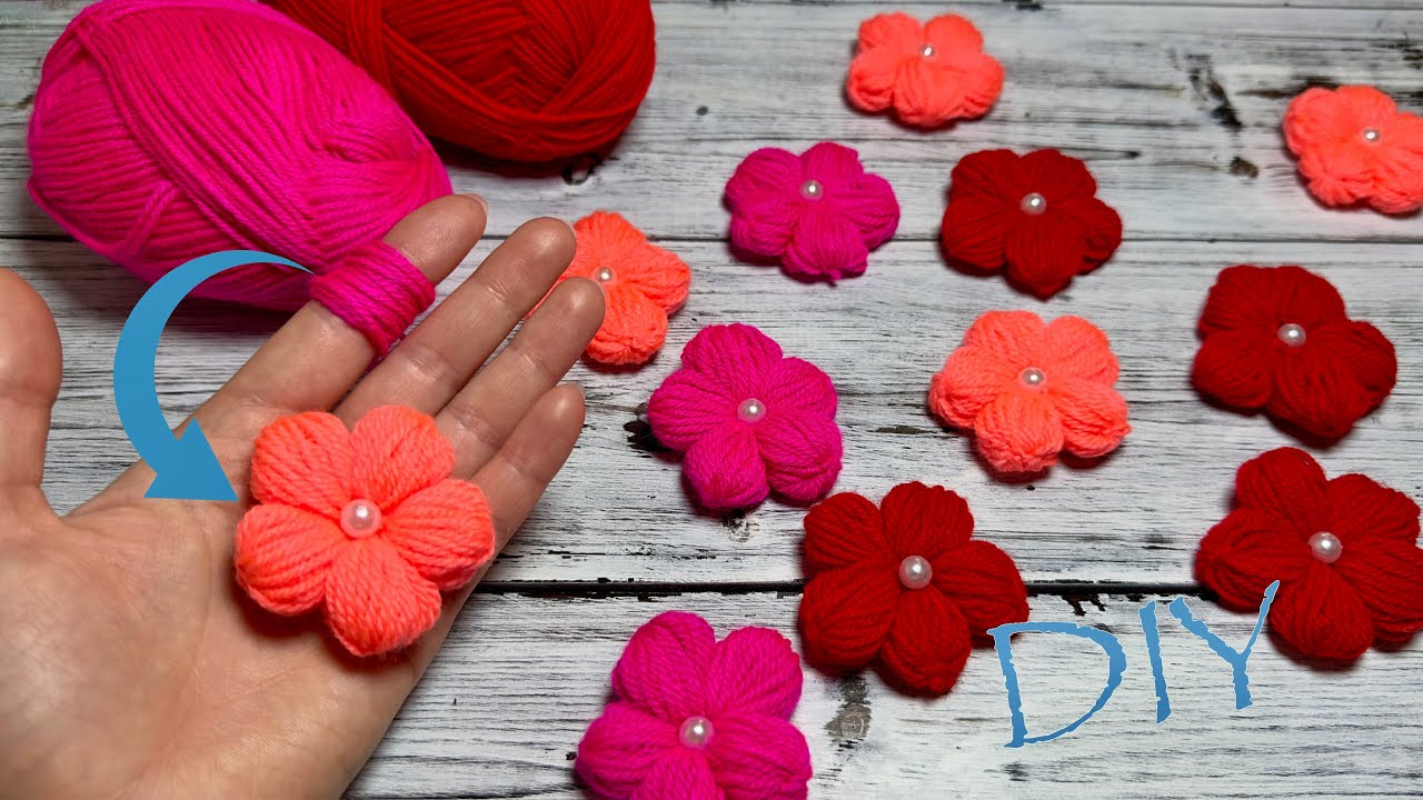 🌸 DIY Beautiful Yarn Flower | Simple Finger Winding Technique. Very ...